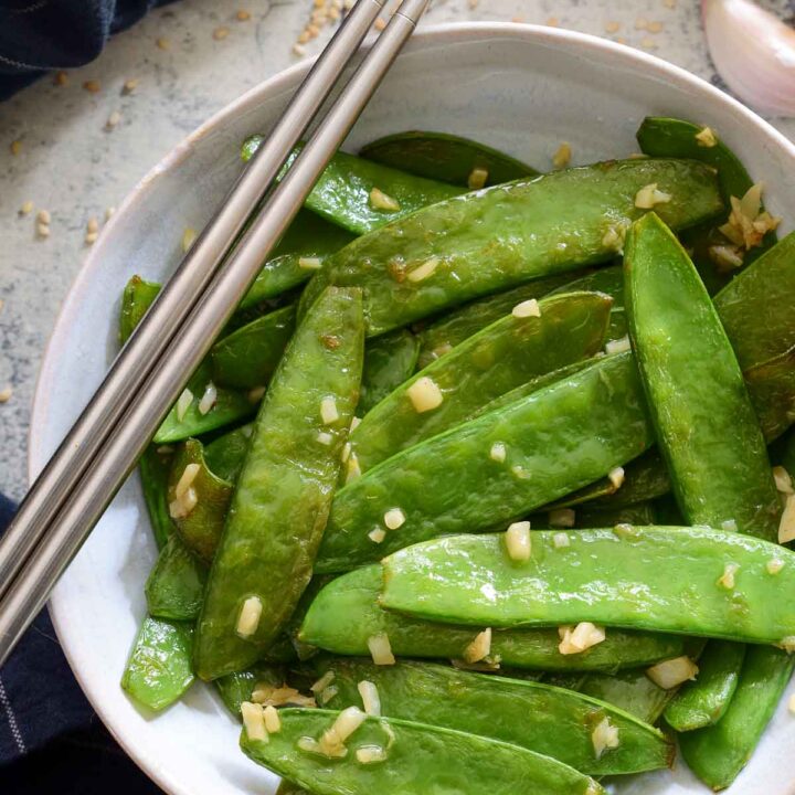 Stir Fry Snow Peas - The Stingy Vegan
